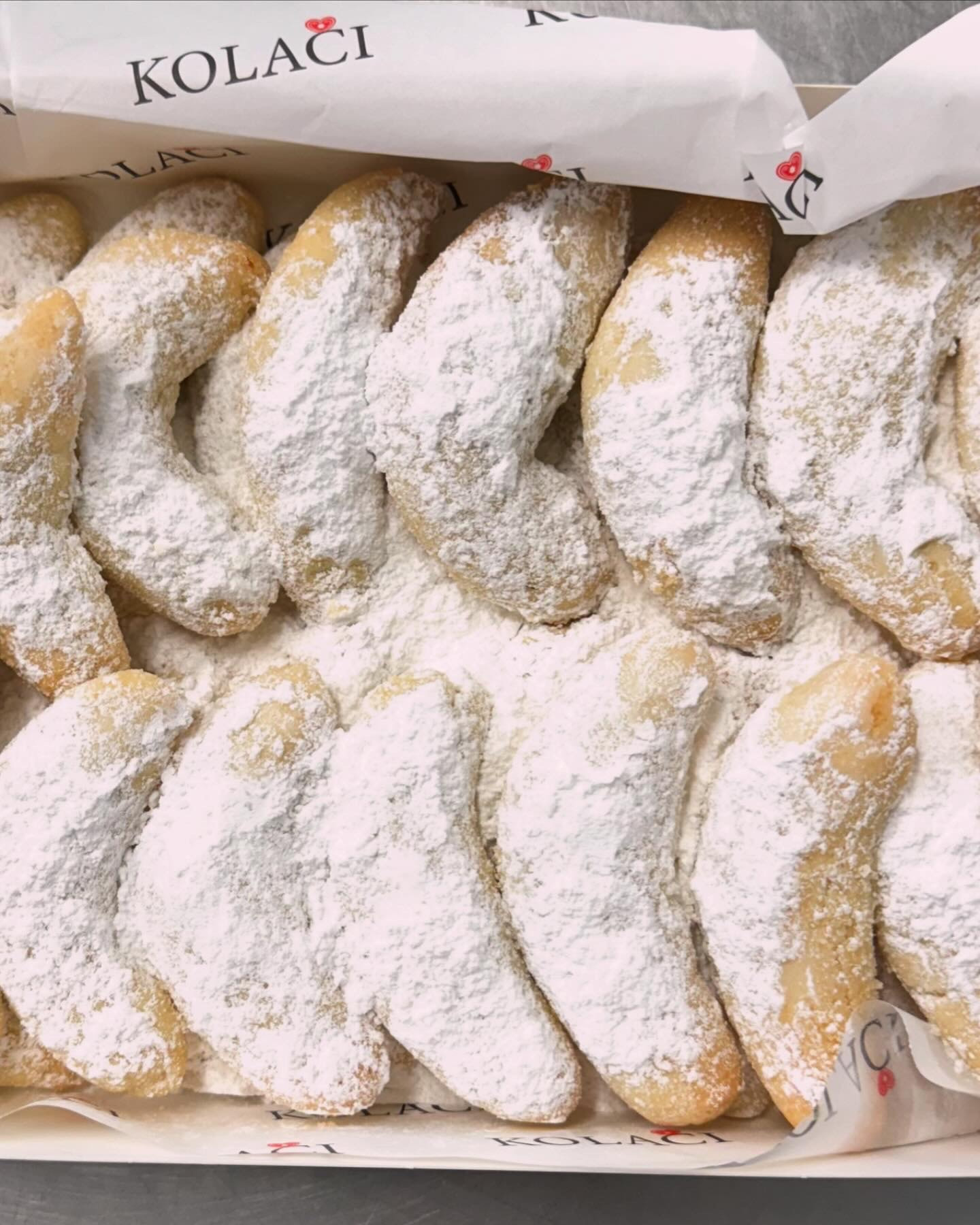 Kolaci Cakes